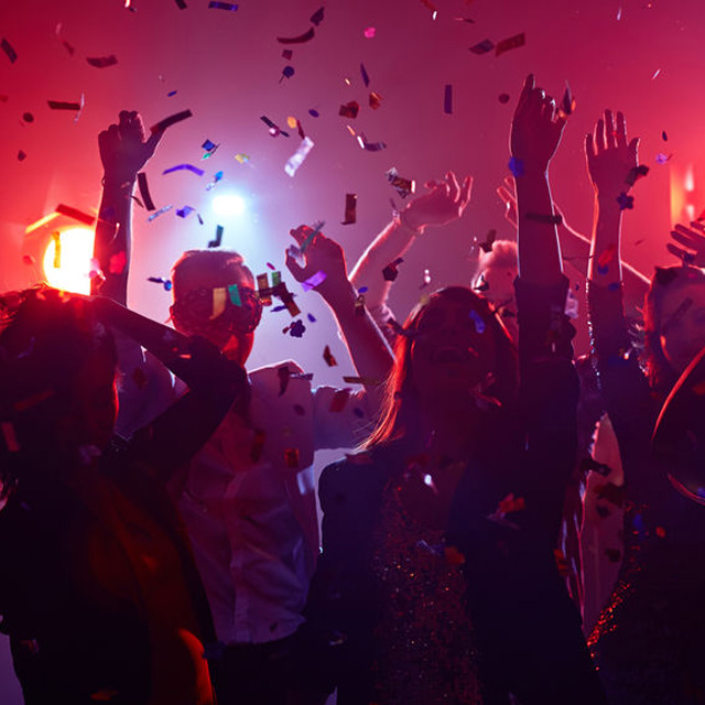 Hier Partylocation oder Räume zum feiern im Erzgebirge mieten.